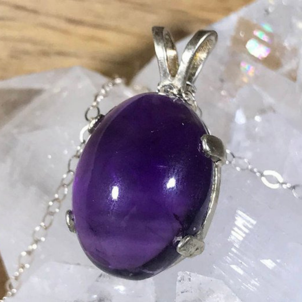 Simple Amethyst Gemstone Pendant