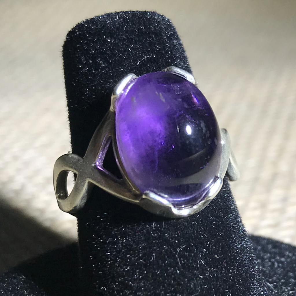 Simple Amethyst Gemstone Ring